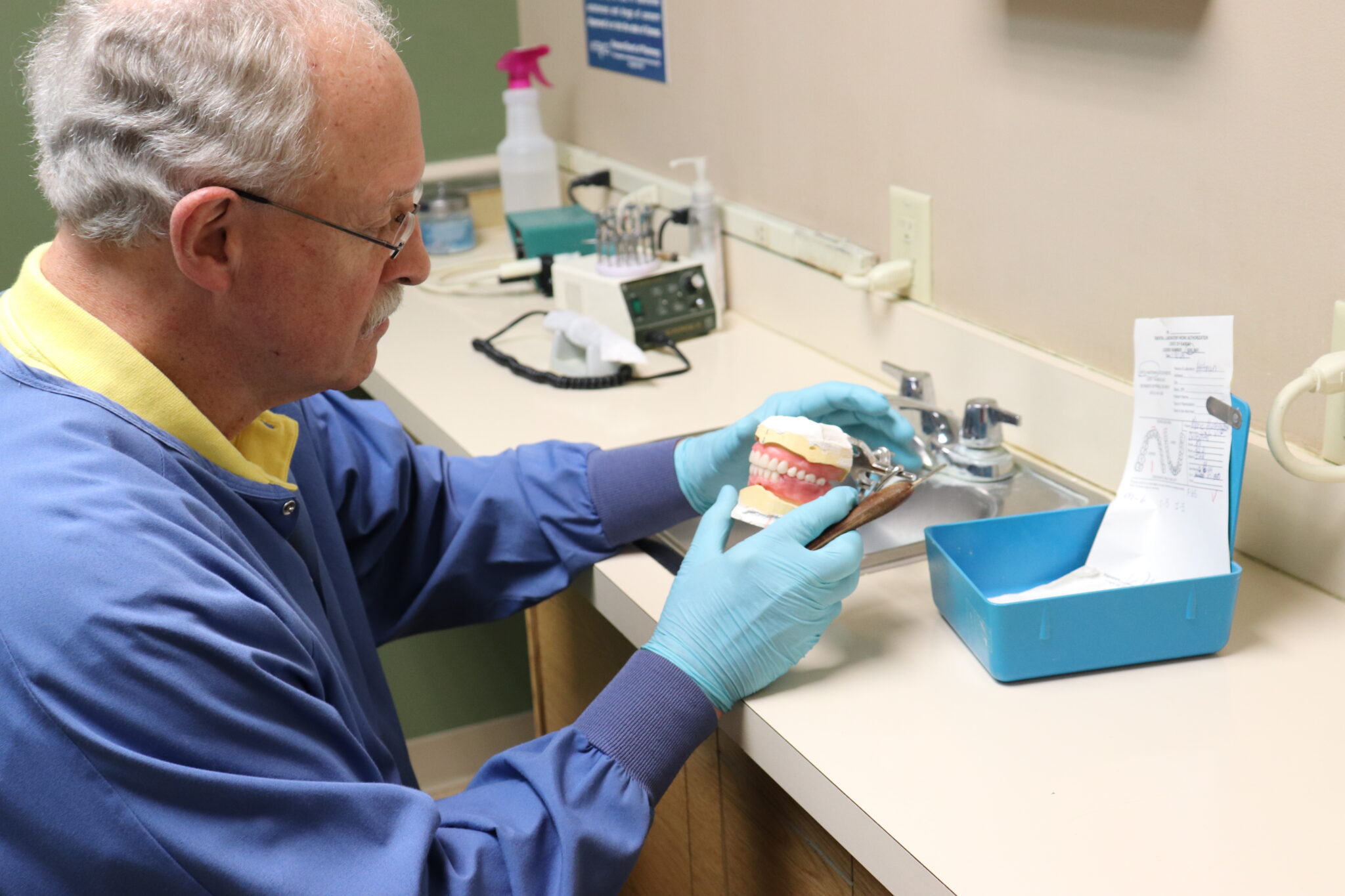 Custom Dentures in Bonner Springs | Same-Day Denture Solutions